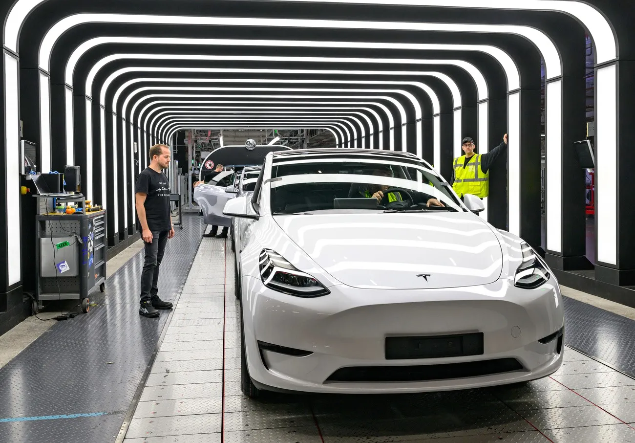 El futuro incierto de los coches eléctricos en España: ¿avance o ...
